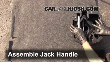 2011-2018 Volkswagen Jetta Jack Up How To - 2011 Volkswagen Jetta SE 2.5L 5 Cyl. Sedan